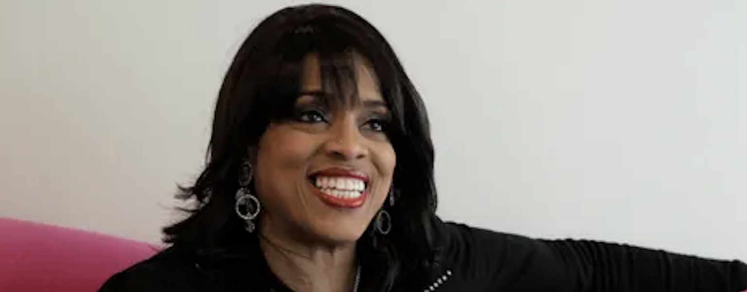 Vickie Winans – Universal Attractions Agency